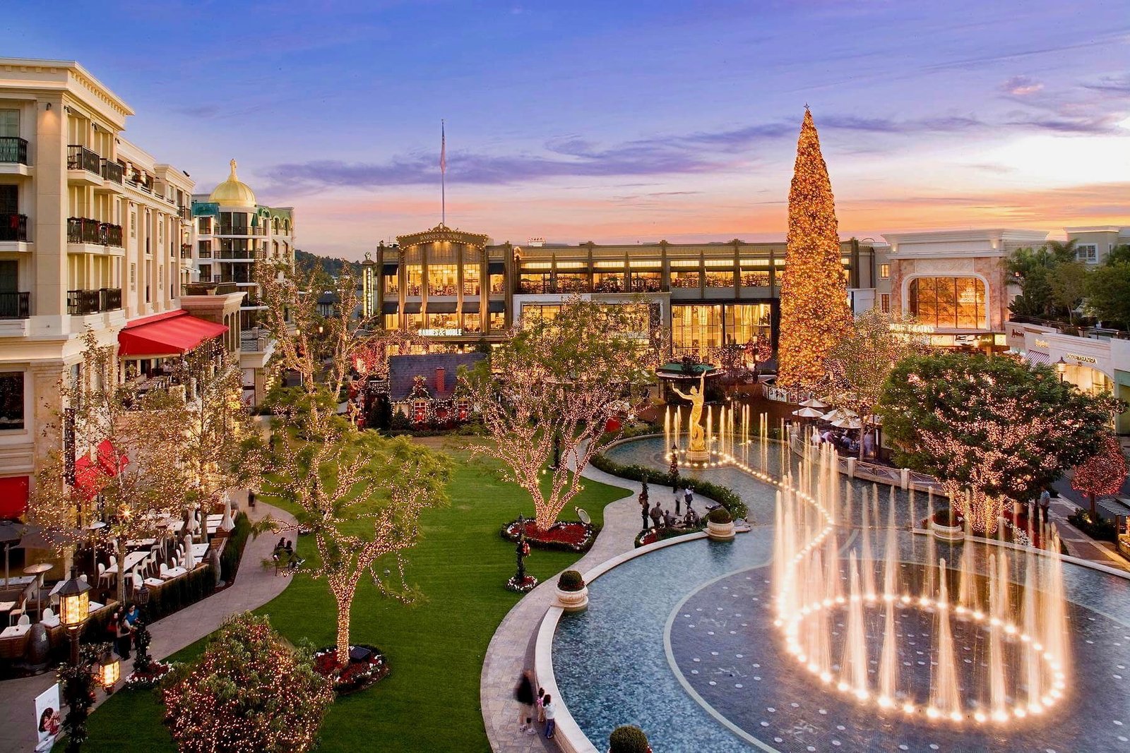 Top Things to Do in Glendale | Maze Rooms